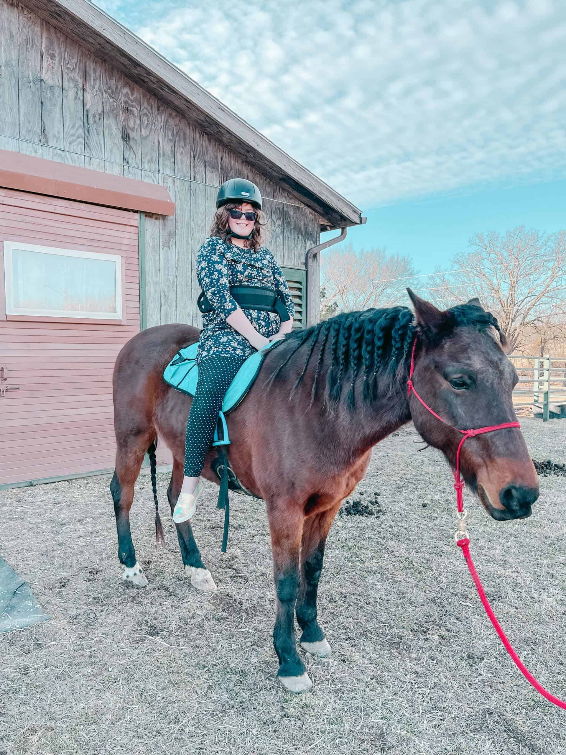 What to Expect with Hippotherapy | Unbridled Pediatric Therapies